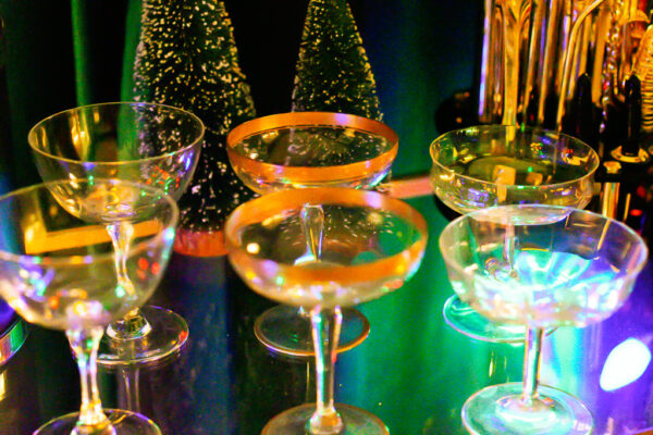 The Best Bar Setup Ideas for Your Holiday Party