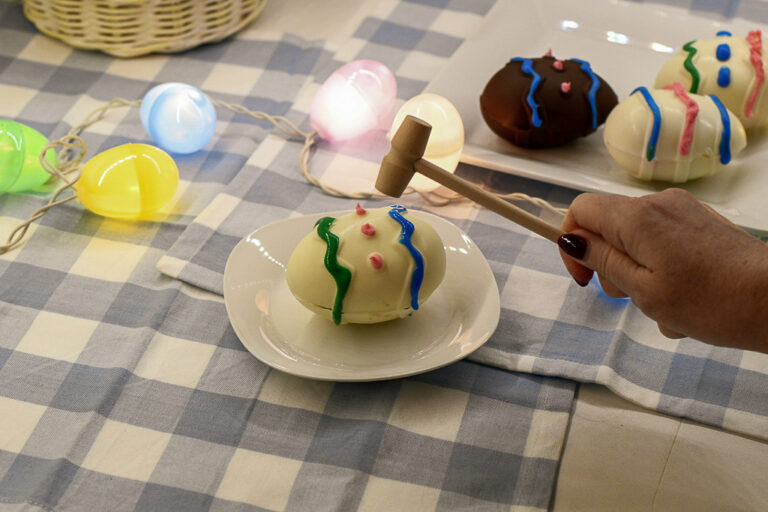 How to Make Easter Smash Eggs in Four Easy Steps!